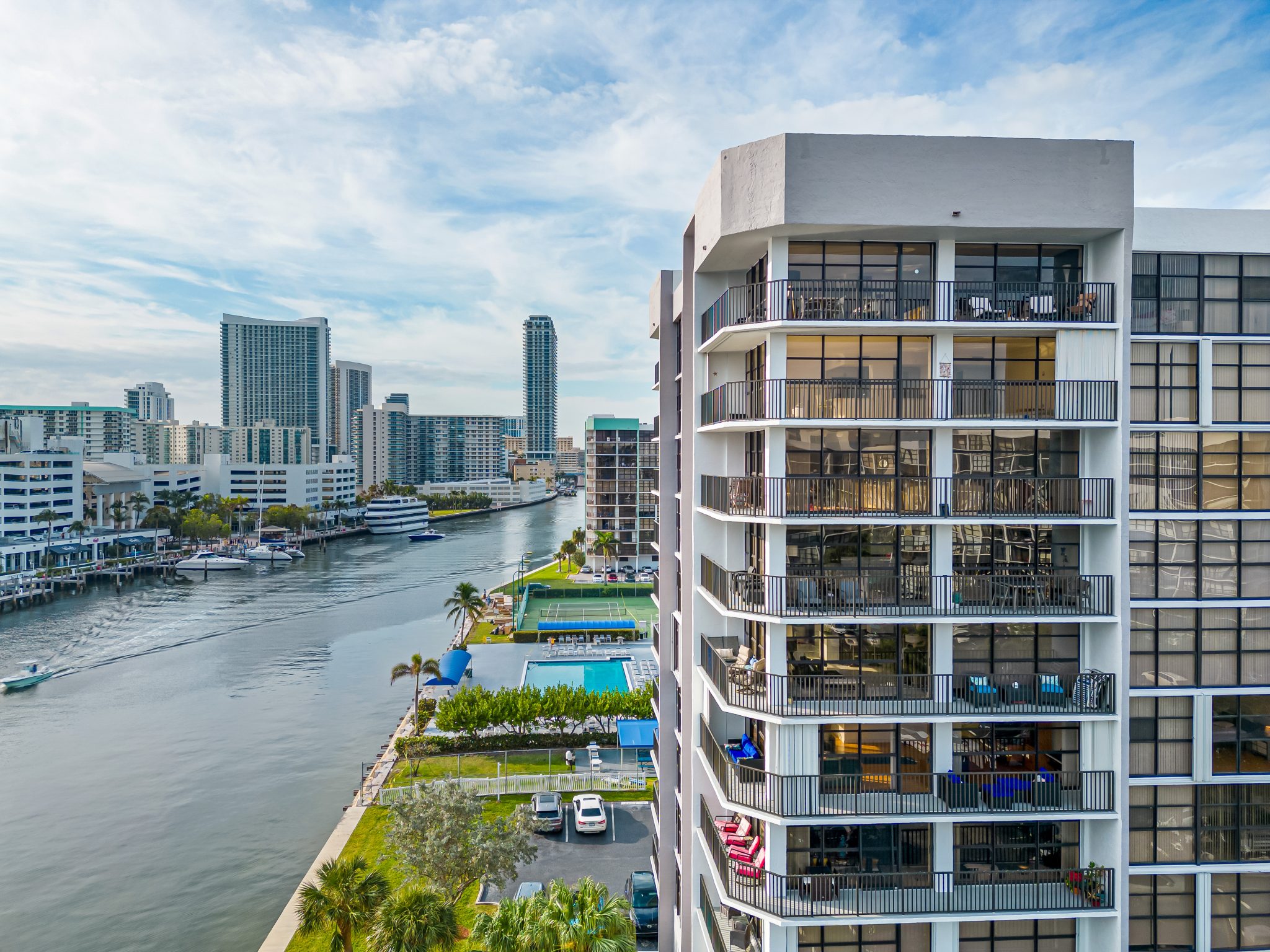 Aluminum Railing Installation & Systems | South Florida | Alenac